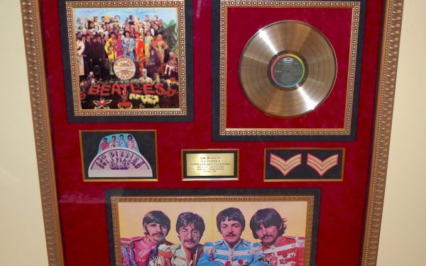 Framed Signed Albums, rock star gallery, authenticityROCK STAR gallery