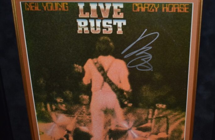 Neil Young – Live Rust, Neil Young, Hand Signed Album CoverROCK STAR ...